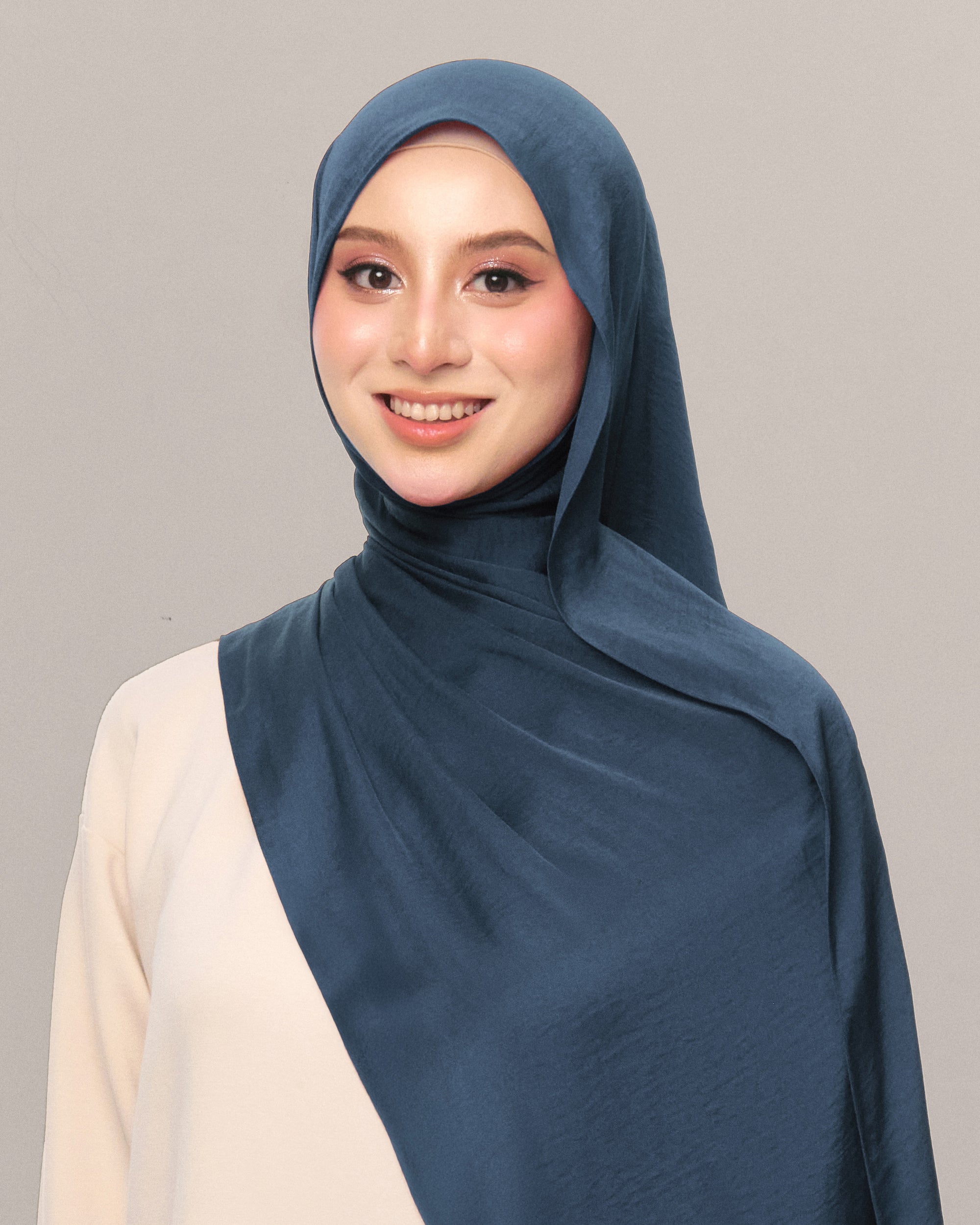 Inara Crumple Matte Satin Shawl – Tudungruffle