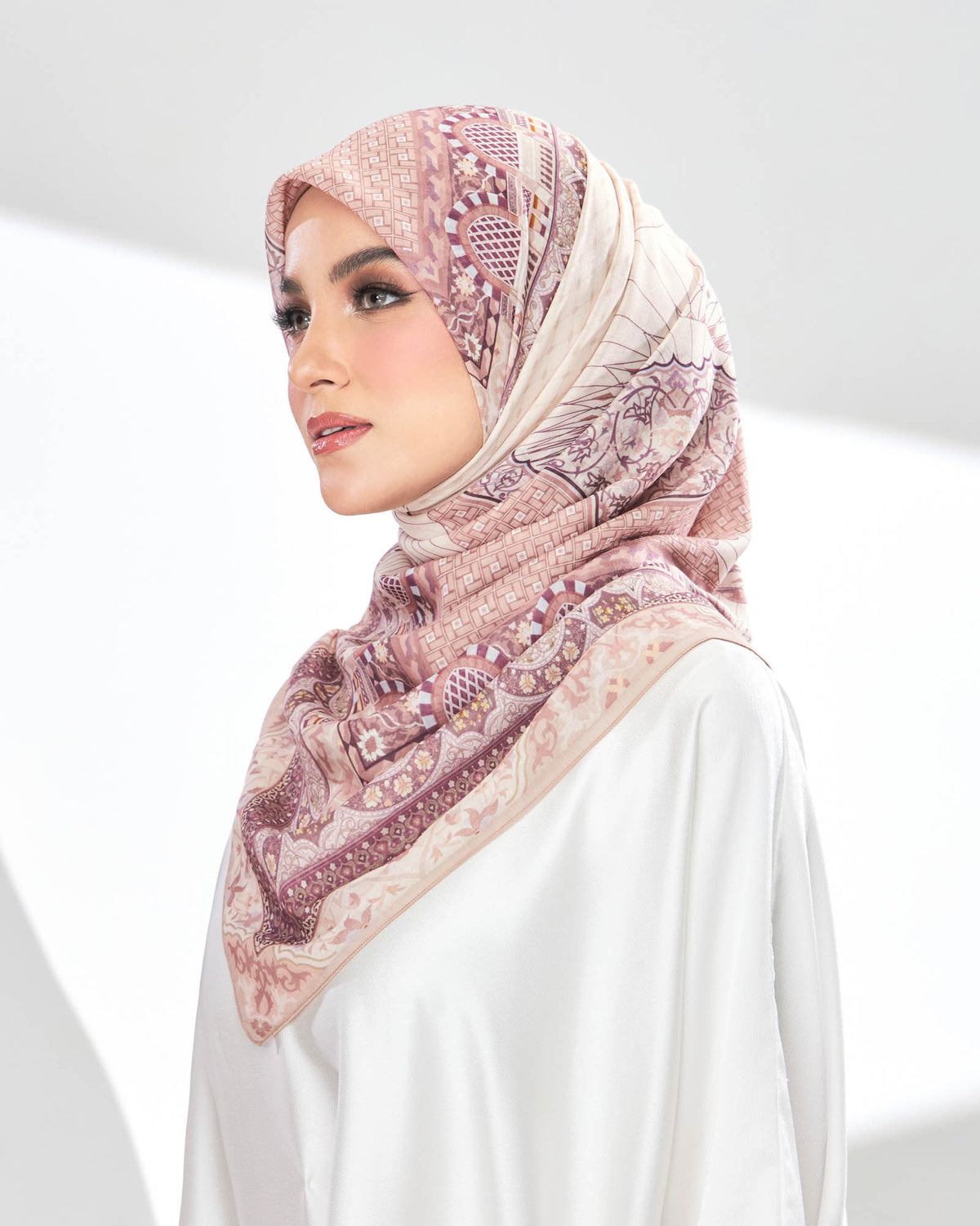 Get The Best Printed Shawl Online In Malaysia – Tudungruffle